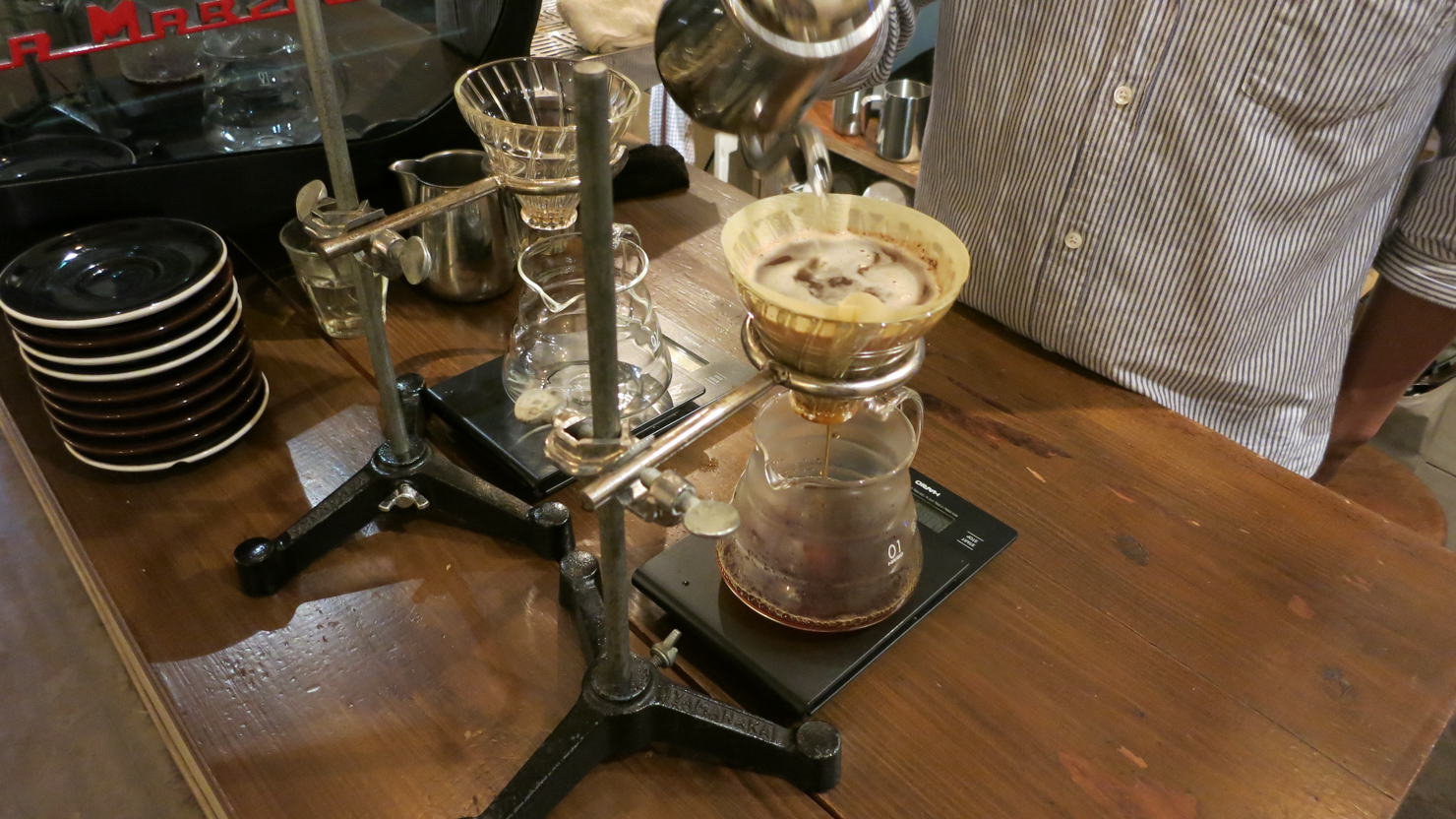 Onibus Coffee: A Hub For Neighborhood Connection In Tokyo | Sprudge Coffee