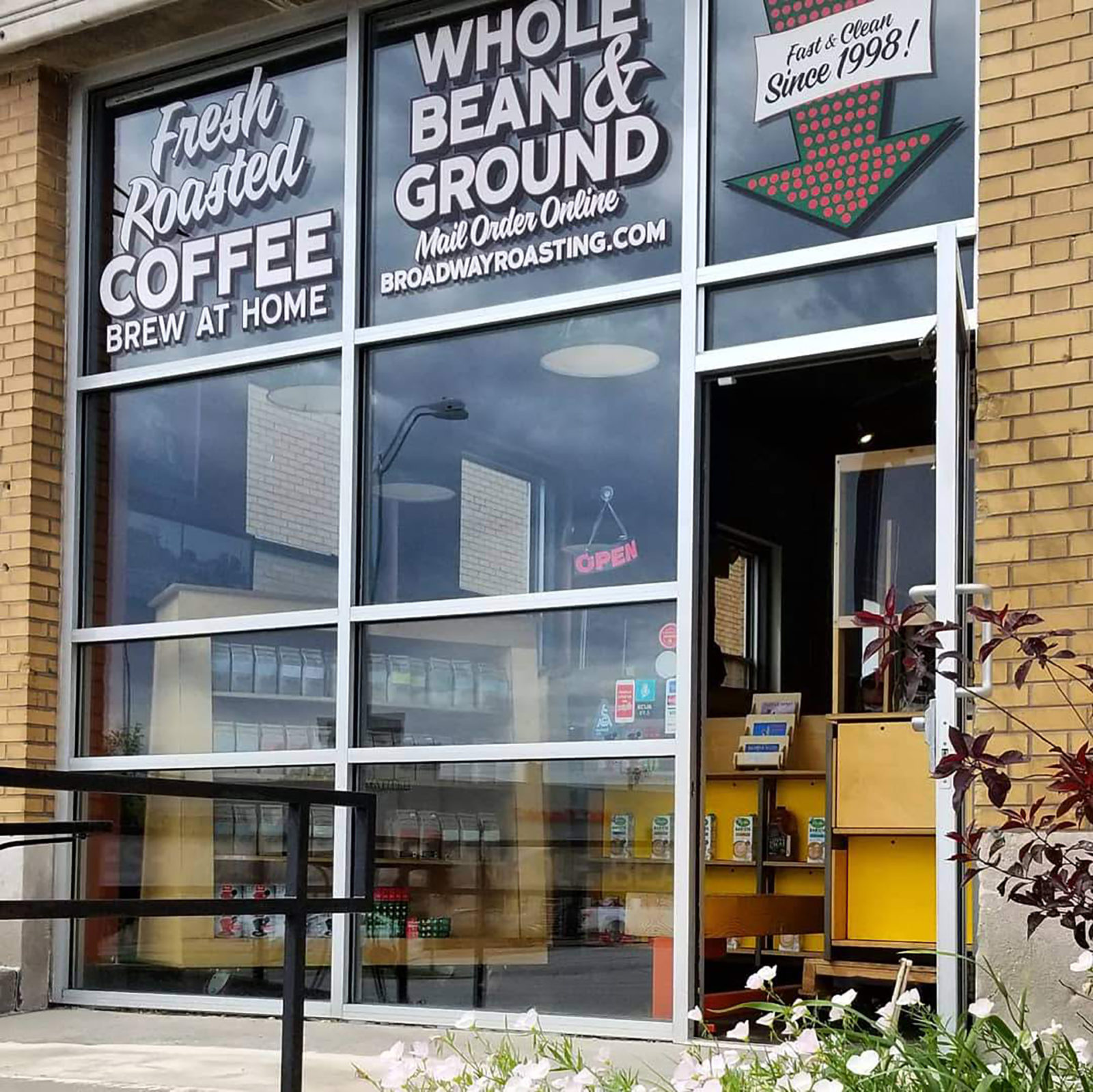 Sprudge Maps Spotlight: Broadway Cafe In Kansas City, MO | Sprudge Coffee