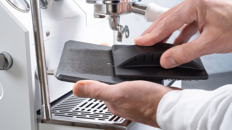 Artpresso Design Reimagines Espresso Machine Workflow And Maintenance ...